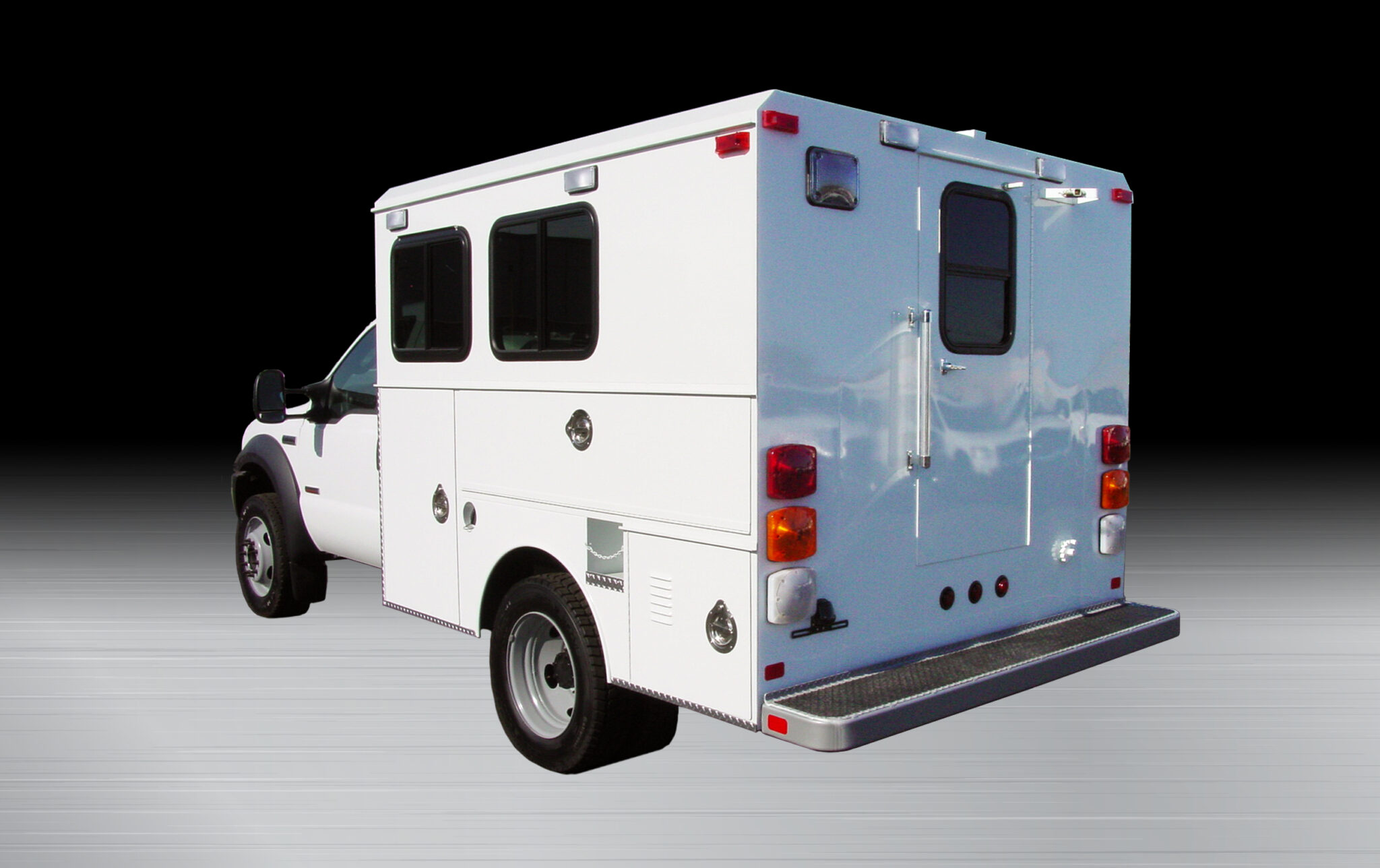 Custom Truck Utility Bodies - Phenix