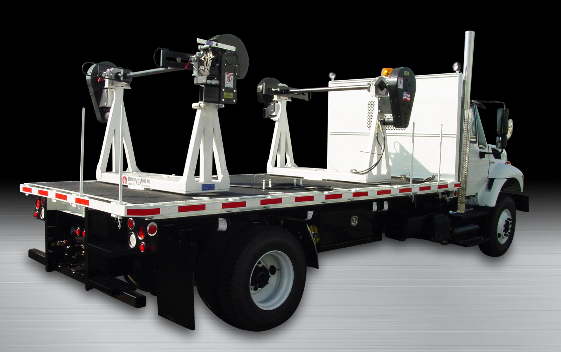 Custom Truck Utility Bodies - Phenix