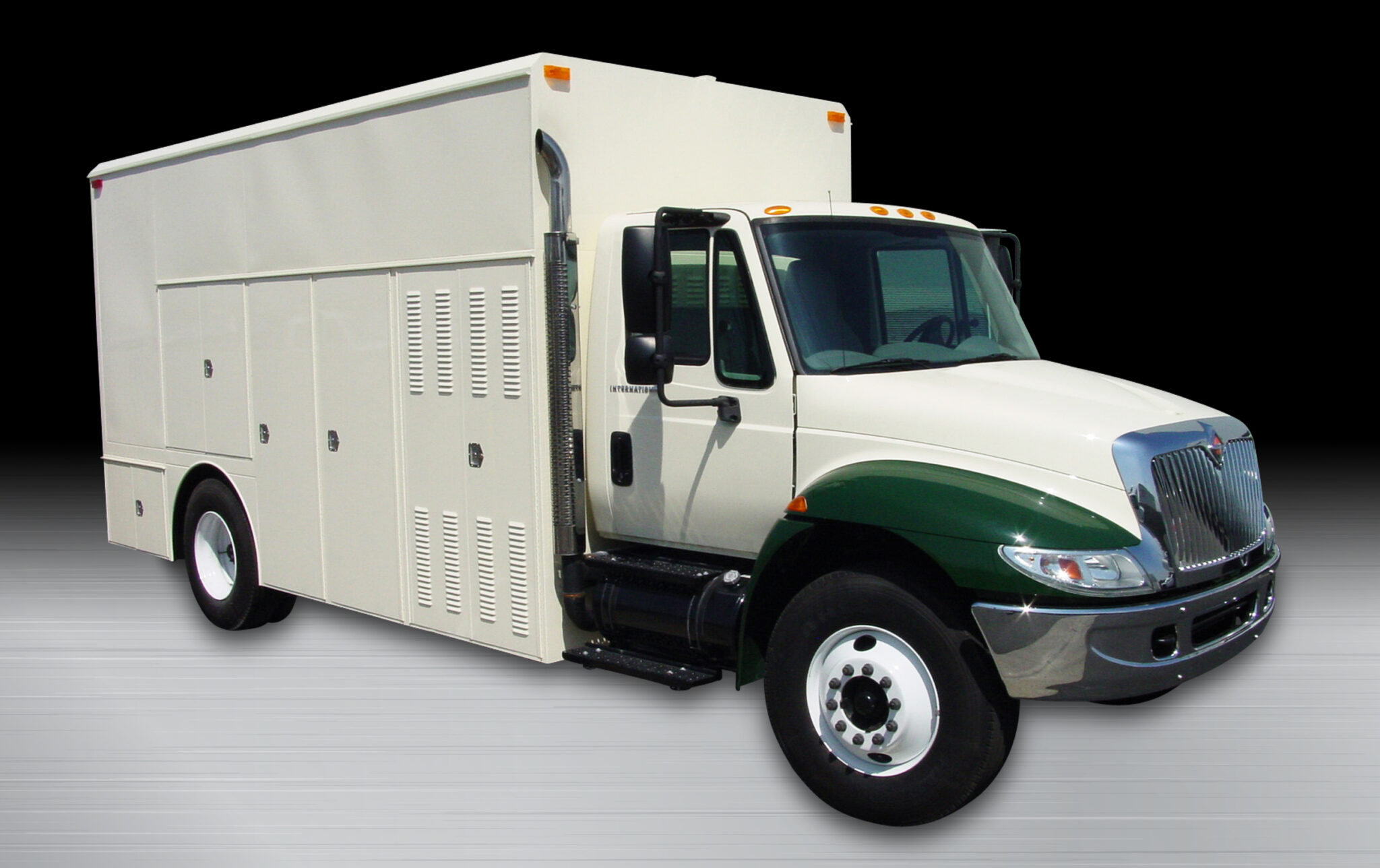 Custom Truck Utility Bodies - Phenix